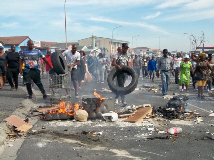 Khayelitsha Residents Protest Against Sky High Water Bills GroundUp khayelitsha-residents-protest-against-sky-high-water-bills-groundup